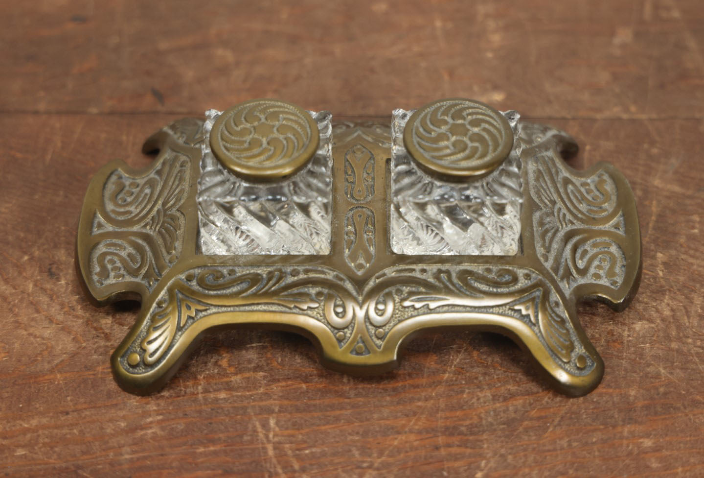 Lot 018 - Antique Art Nouveau Double Inkwell With Brass Base And Caps ...